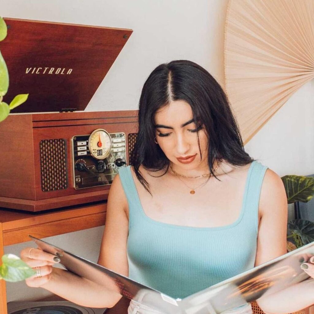 Victrola Nostalgic 7-in-1 Bluetooth Record Player Review